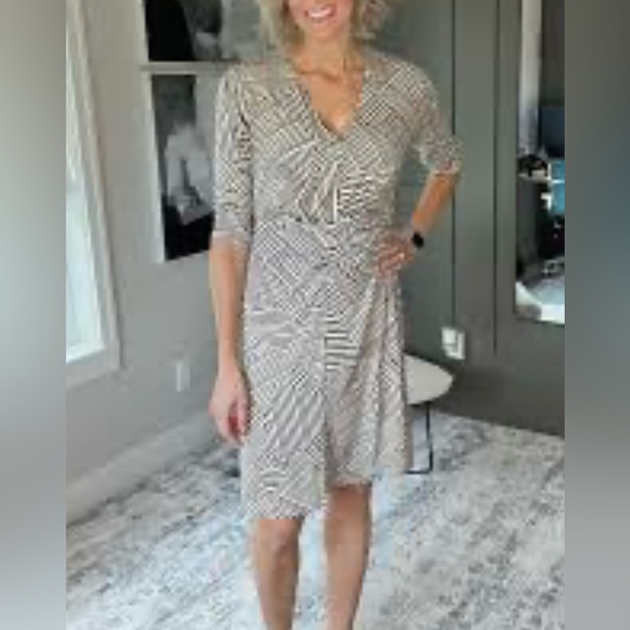 CAbi | Dresses | Cabi Manhattan Dress Sooo Soft Brown And White Fall 23 ...